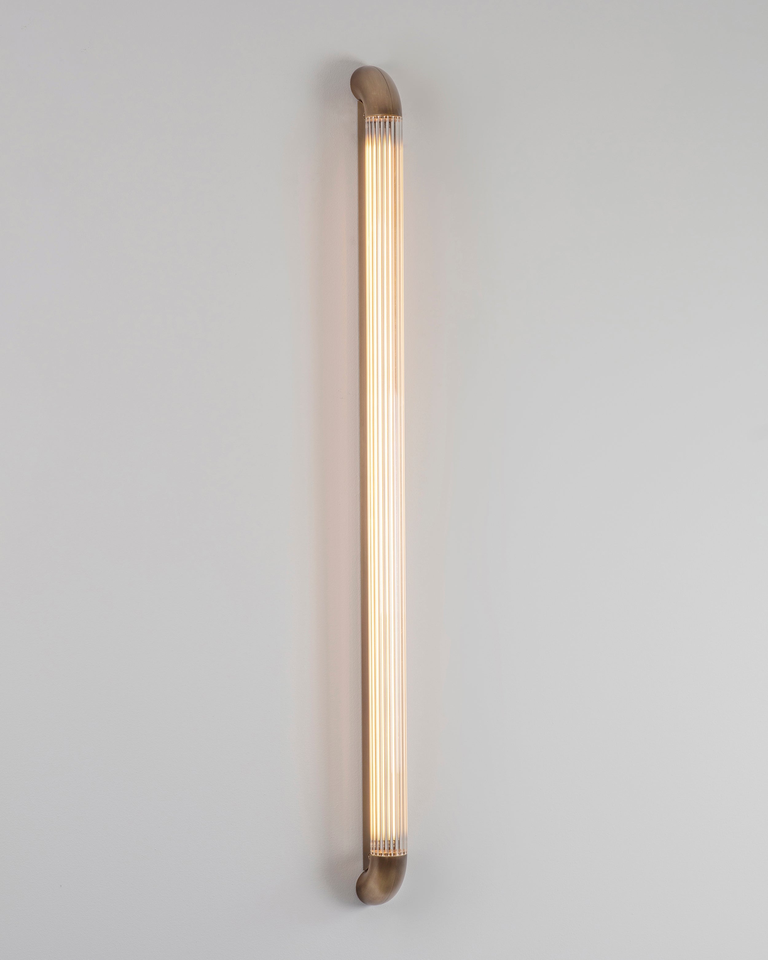 Strata 900 Wall Light – J Adams Lighting